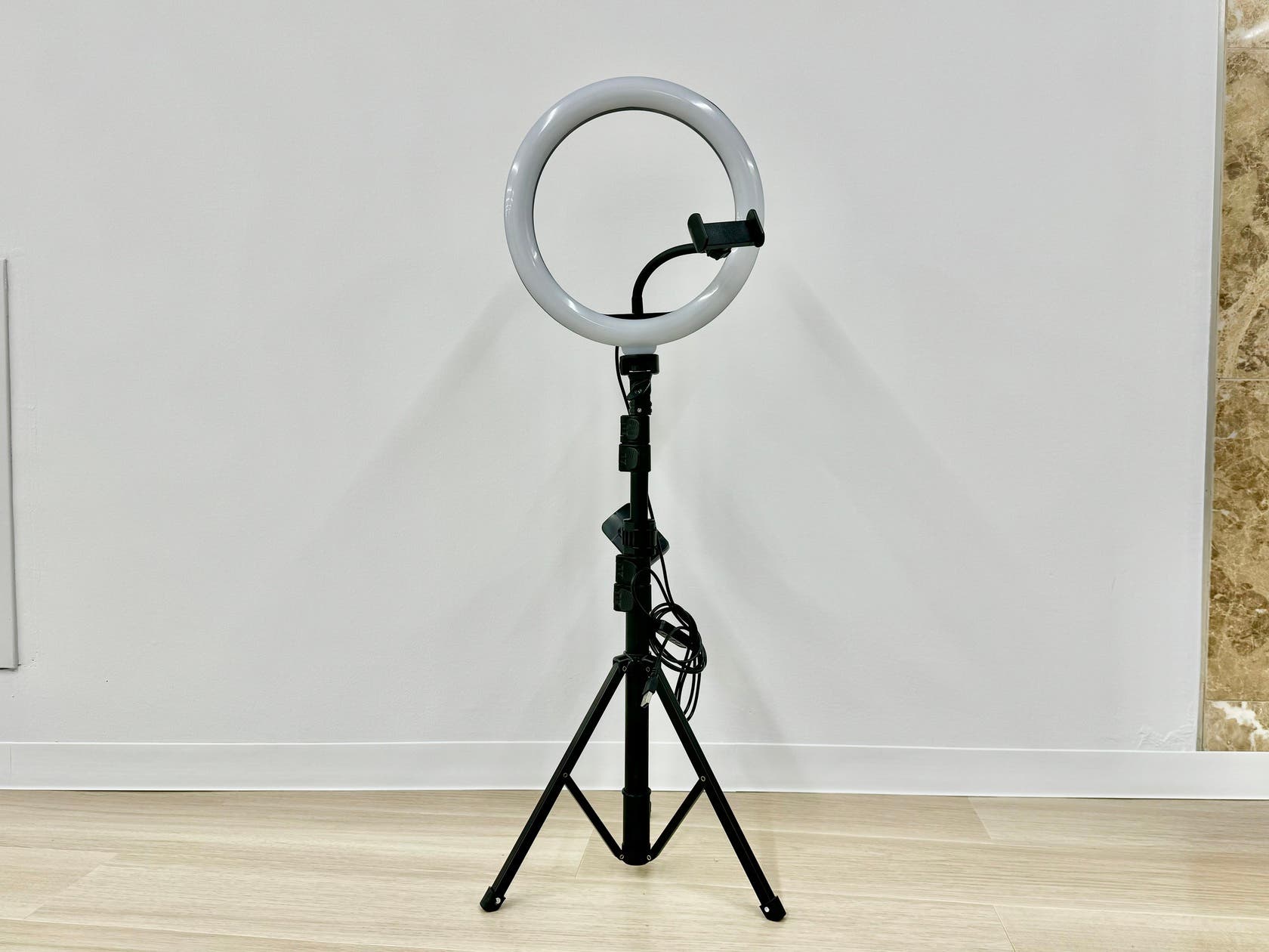 新オープン！駅チカ！ジャンプOKのレンタルスタジオ！ダンスや撮影に！　　の写真9