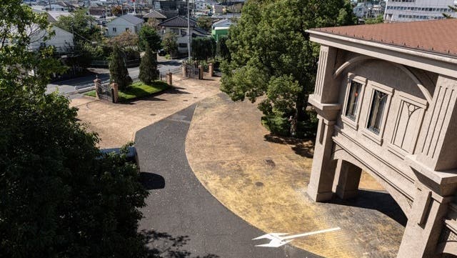 元結婚式場をアップサイクルした巨大施設【教会・大ホール・キッチン・屋外撮影】の写真5