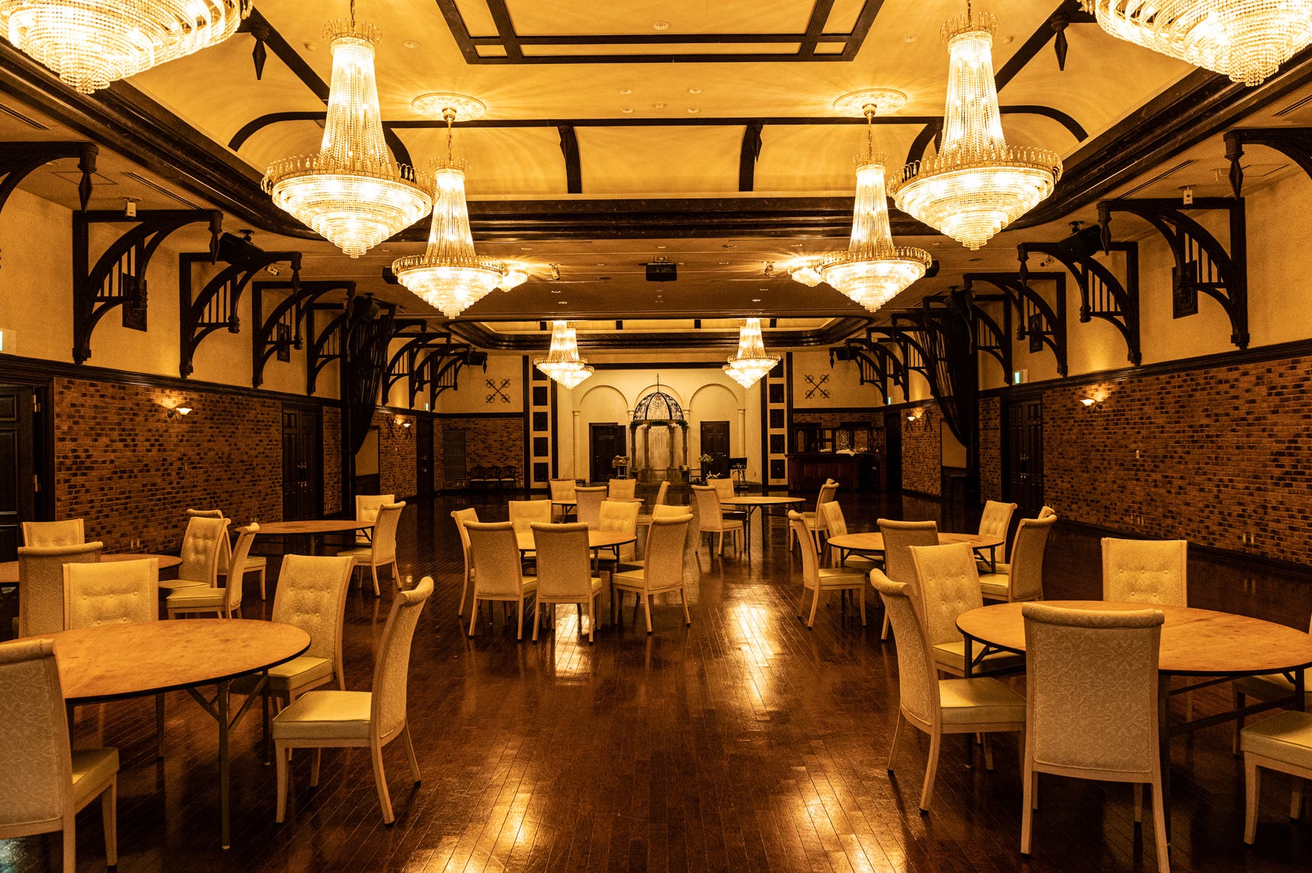 元結婚式場をアップサイクルした巨大施設【教会・大ホール・キッチン・屋外撮影】の写真8