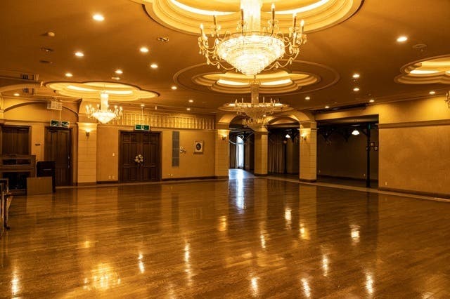 元結婚式場をアップサイクルした巨大施設【教会・大ホール・キッチン・屋外撮影】の写真15