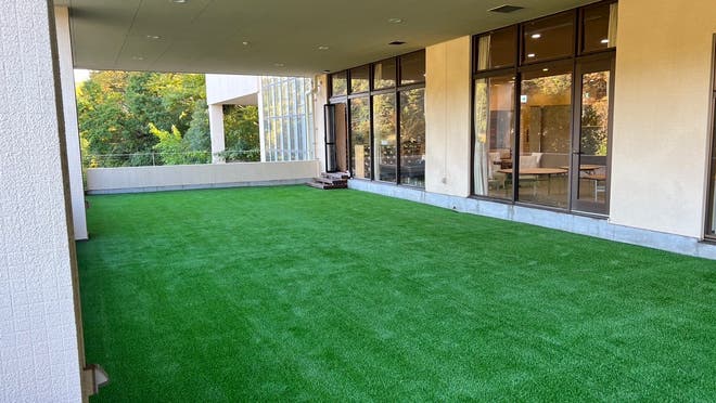 元結婚式場をアップサイクルした巨大施設【教会・大ホール・キッチン・屋外撮影】の写真22