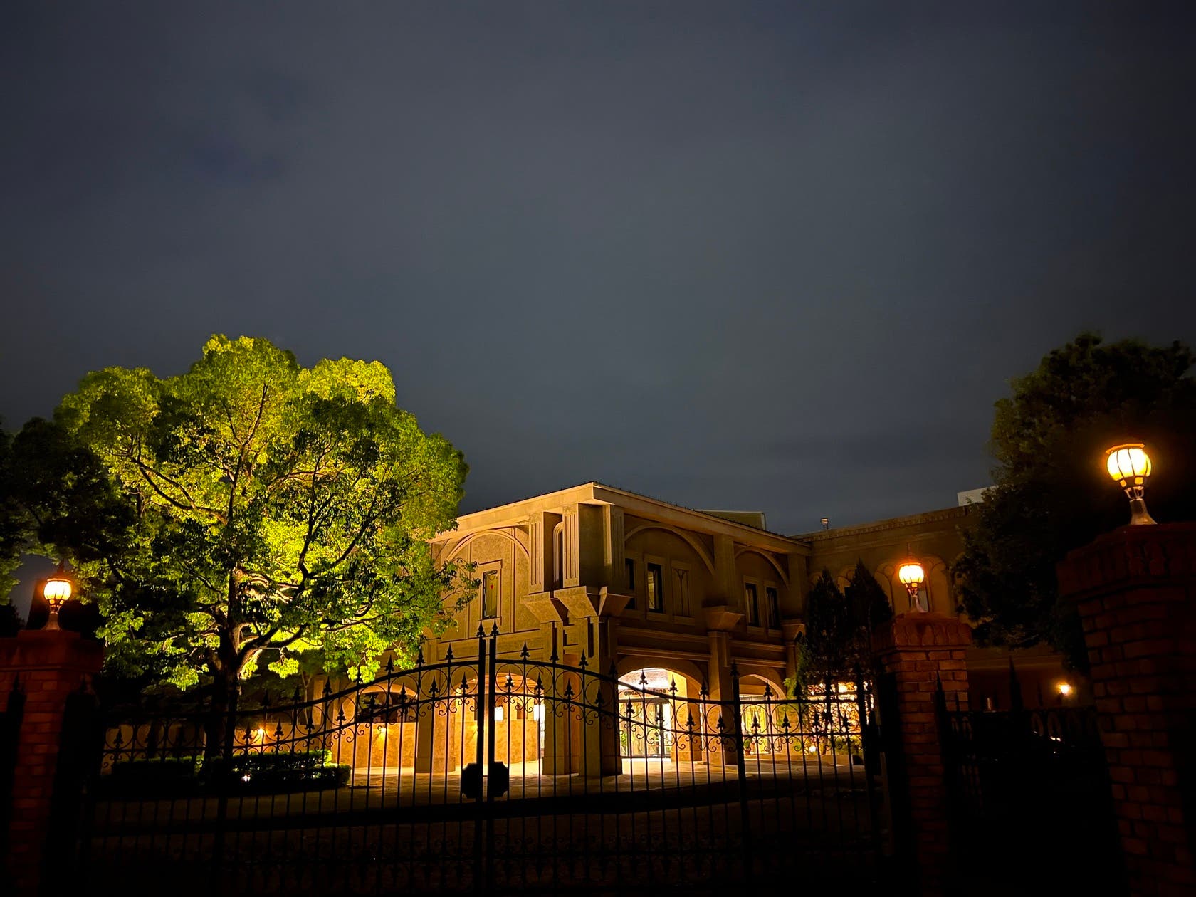 元結婚式場をアップサイクルした巨大施設【教会・大ホール・キッチン・屋外撮影】の写真28