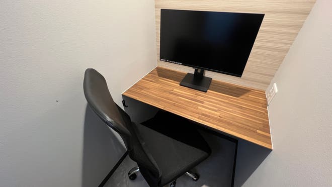 【1時間880円!】JR恵比寿駅目の前!完全個室の1名用ブース(ブース24)※予約時間前は入室不可【4階】の写真2