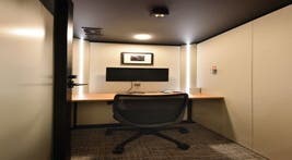ROOM L 02