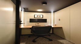 ROOM L 05