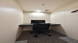 ROOM L 08