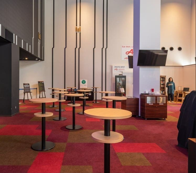 【最寄り駅から徒歩5分】クールジャパンパーク大阪・大ホールのロビーのみ。の写真7