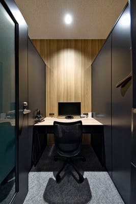 BOOTH 02(1名)の写真1