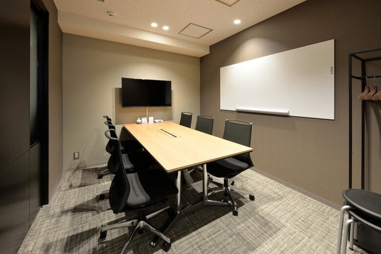 会議室 01(6名)の写真1