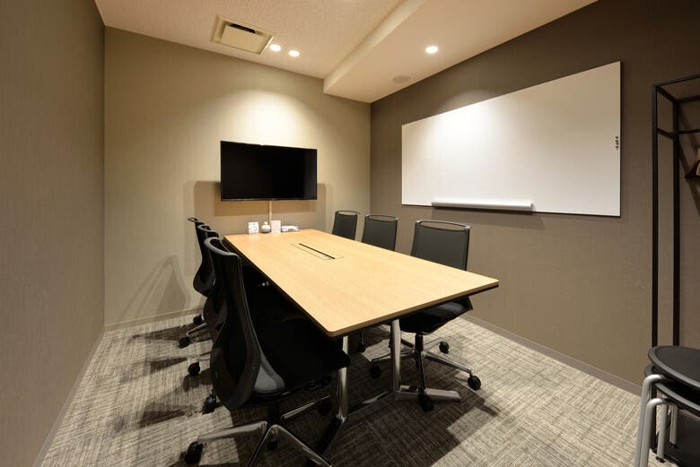 会議室 02(6名)の写真1
