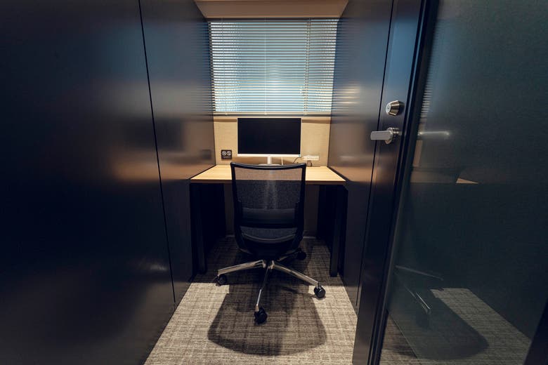 BOOTH 01(1名)の写真1