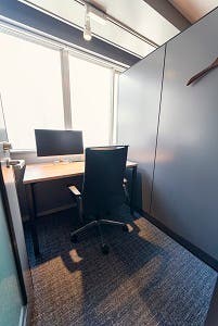 BOOTH 06(1名)の写真1