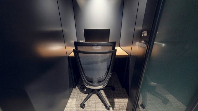 BOOTH 02(1名)の写真1