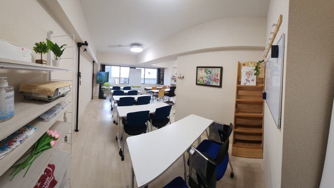 《吉祥寺駅1分|🎉新規開店》【広い・設備充実】セミナー会場/教室/大画面/スッキリ部屋/24時42の写真7