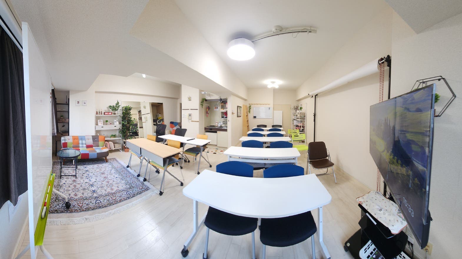 《吉祥寺駅1分｜🎉新規開店》【広い･設備充実】セミナー会場/教室/大画面/スッキリ部屋/24時42の写真6