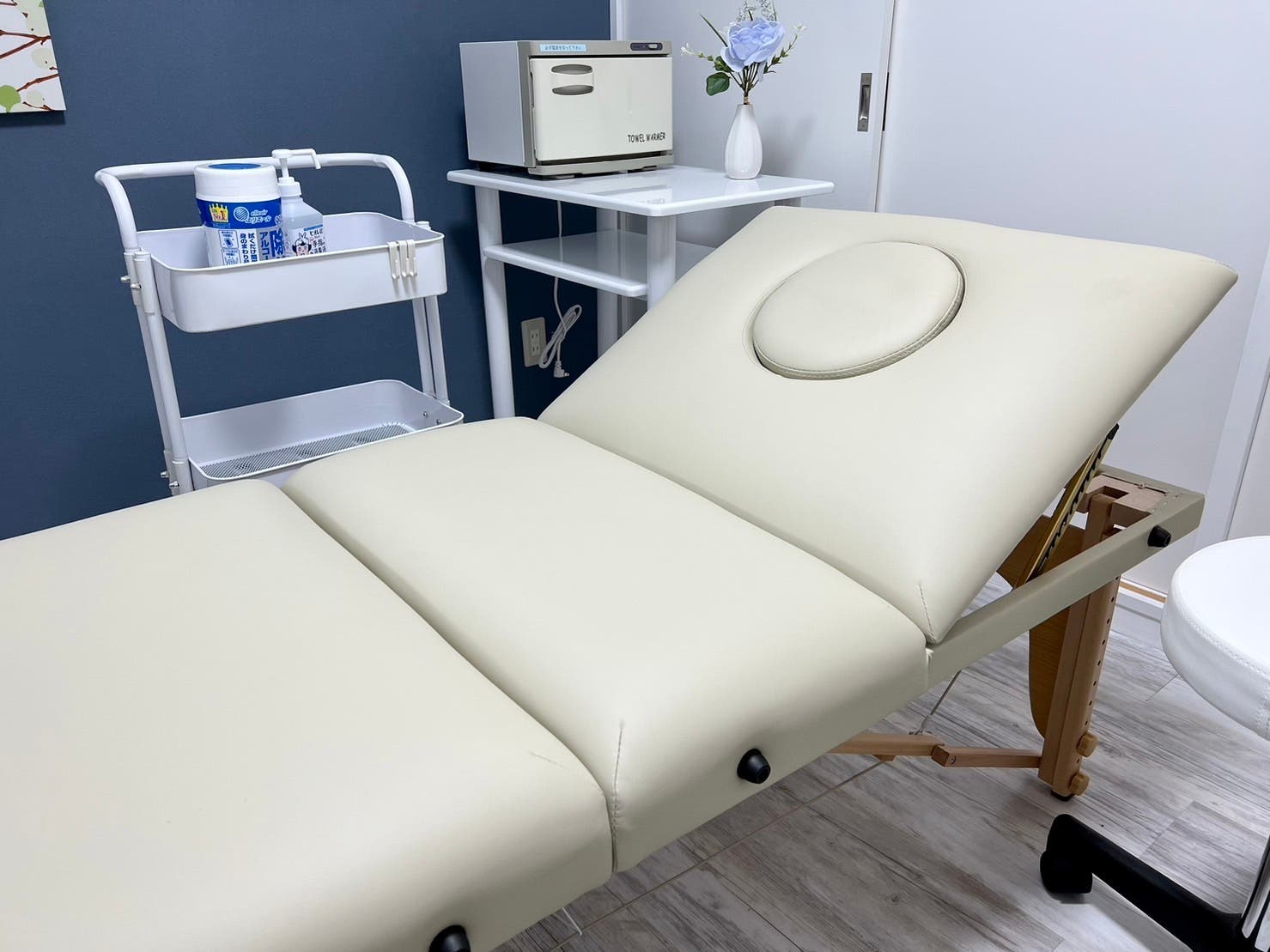 【今だけのオープン価格！😆】三鷹駅から徒歩2分！1番近いレンタルサロン✨リクライニング式高性能のベッド導入済みの写真9