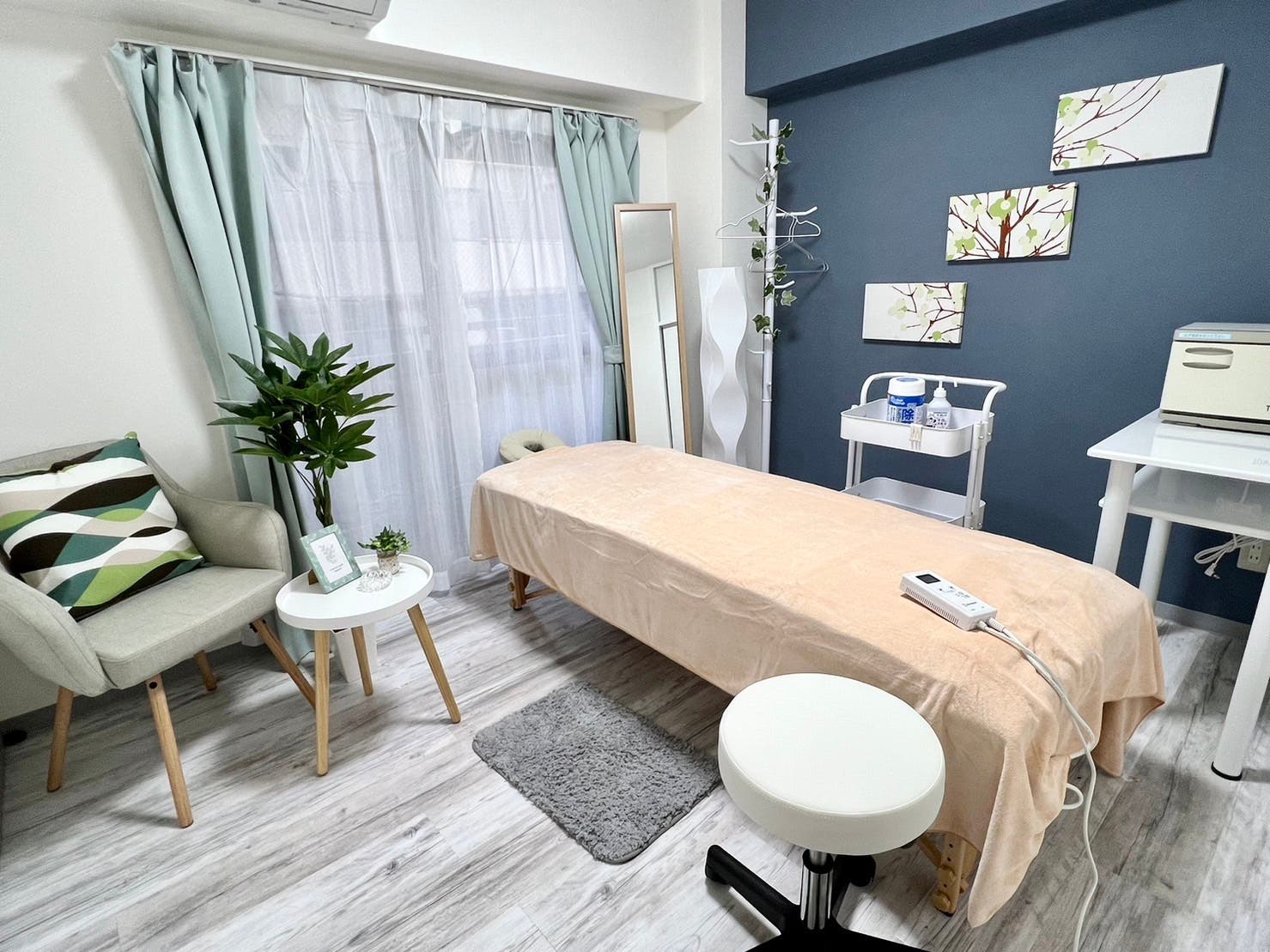 【今だけのオープン価格！😆】三鷹駅から徒歩2分！1番近いレンタルサロン✨リクライニング式高性能のベッド導入済みの写真11