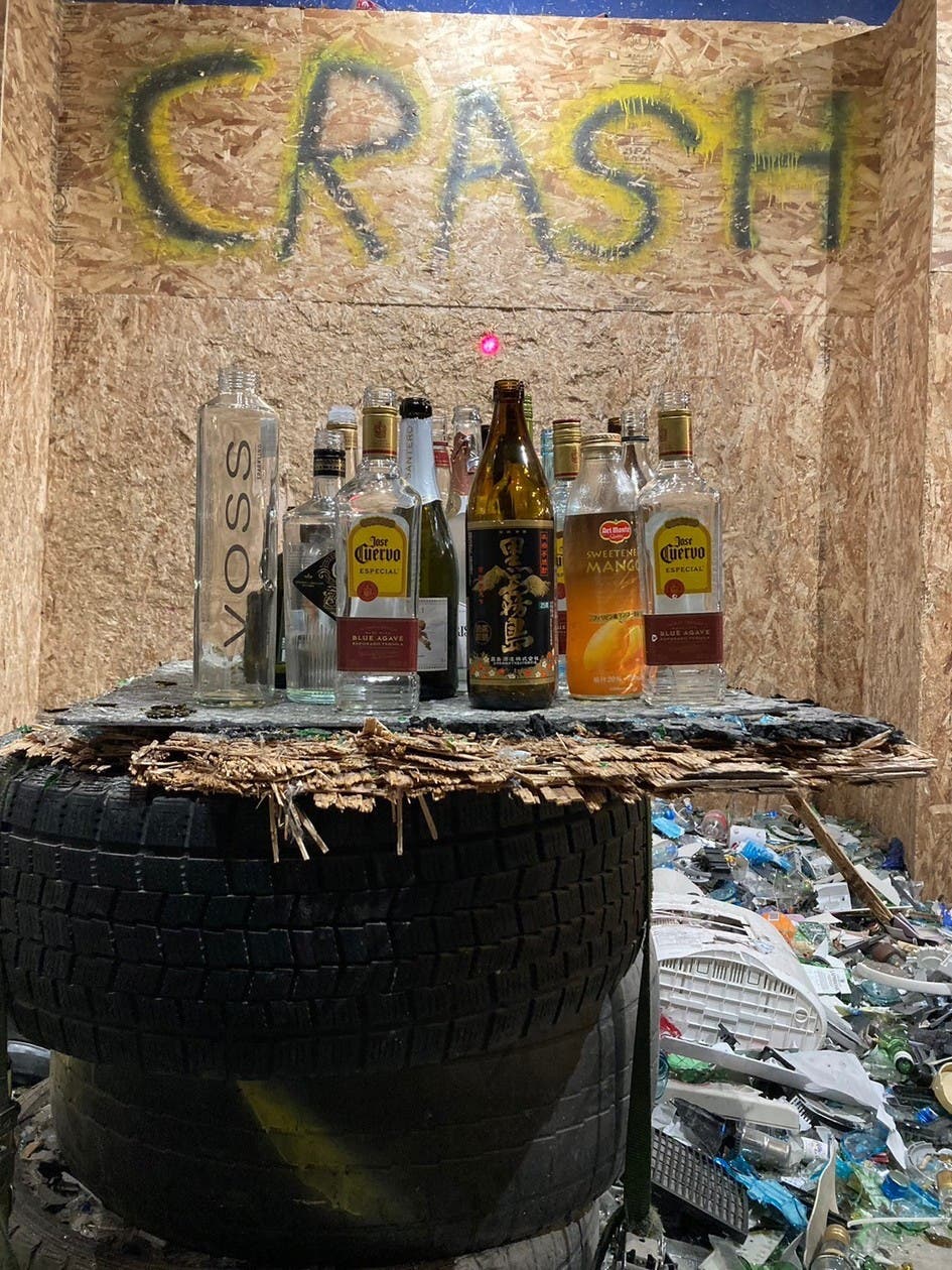 【心斎橋駅 7分】西日本初のCRASH BOXでストレス発散🔥ロケ収録・スタジオ撮影📷SNS・YouTube・MV、PV🎥の写真18