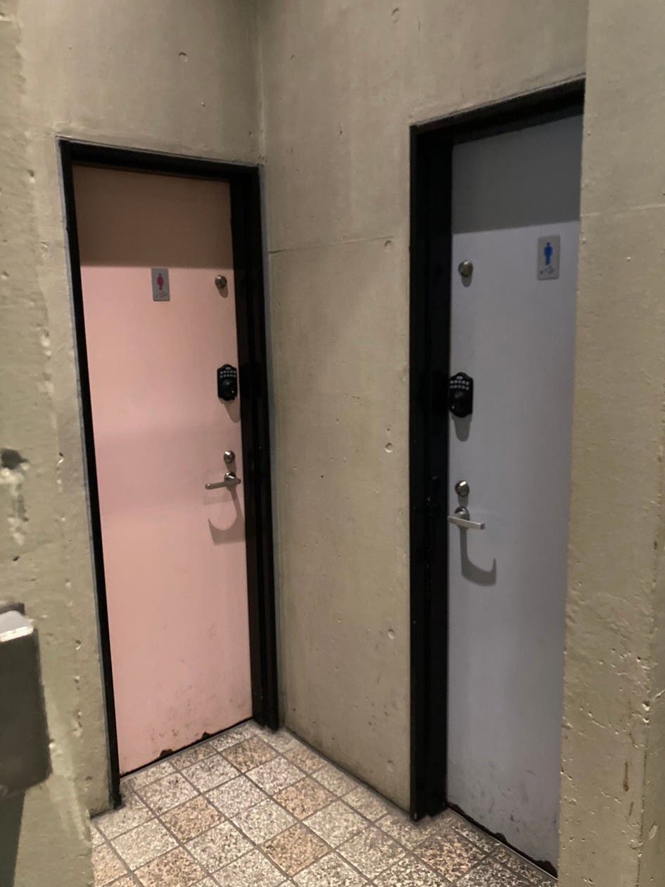 【心斎橋駅 7分】西日本初のCRASH BOXでストレス発散🔥ロケ収録・スタジオ撮影📷SNS・YouTube・MV、PV🎥の写真28