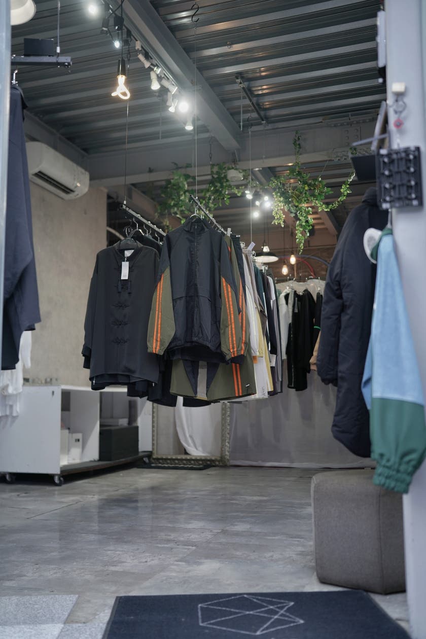 展示会ポップアップ/下北1階/視認性抜群自分のお店ができます！全面ガラス張り天井高/ ポップアップストア.展示会.ギャラリーの写真2