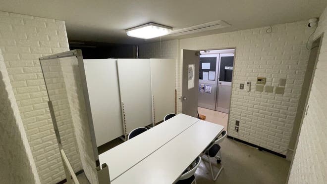 新宿駅南口徒歩4分、THビル2階Cルームの写真4
