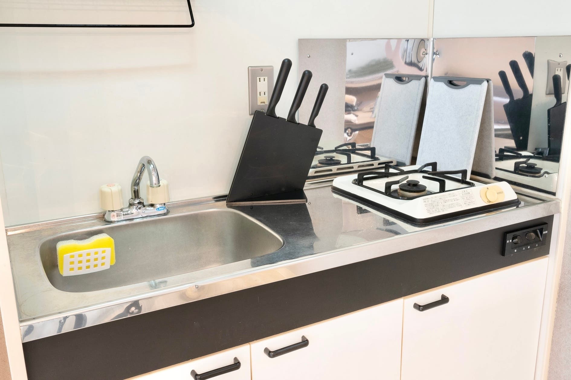 期間限定Sale✨三宮駅4分🚃ワンフロア1室の贅沢空間🛋️🍷ド迫力プロジェクター🎞️🍿最大18名様🎉ごみ捨て可🌈の写真17