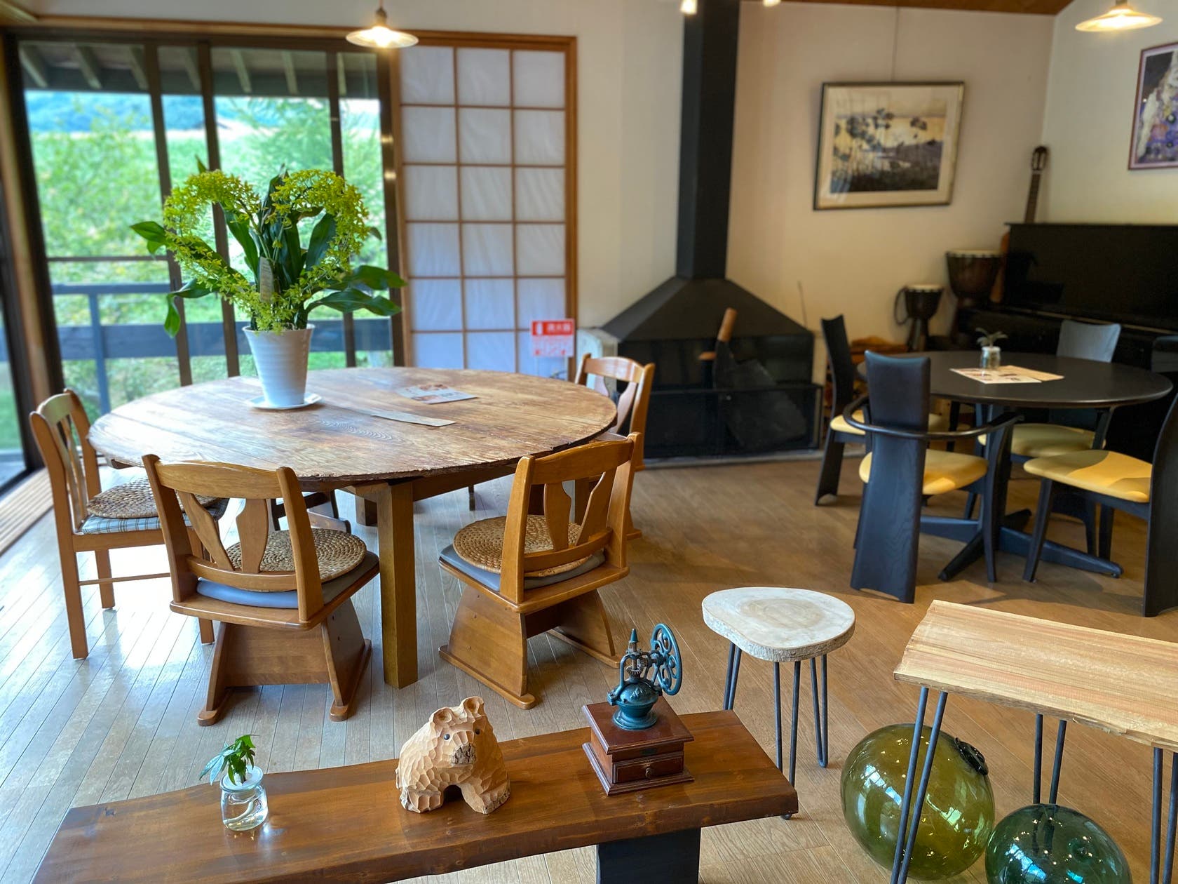 目の前は湧き水！自然たっぷり山にあるコテージカフェスペースの写真8