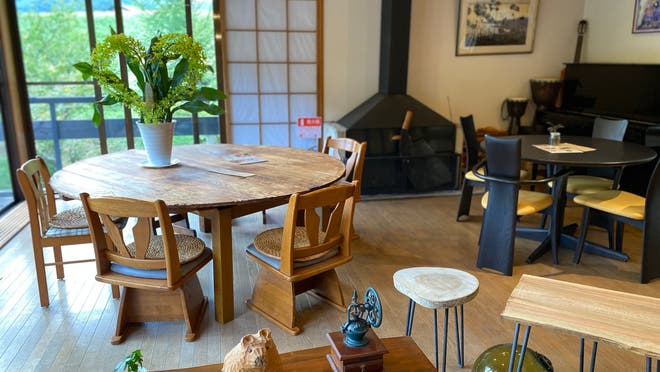 目の前は湧き水!自然たっぷり山にあるコテージカフェスペースの写真8