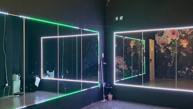 伏見駅E出口から徒歩1分のアレクサ対応虹色照明ダンススタジオの写真3