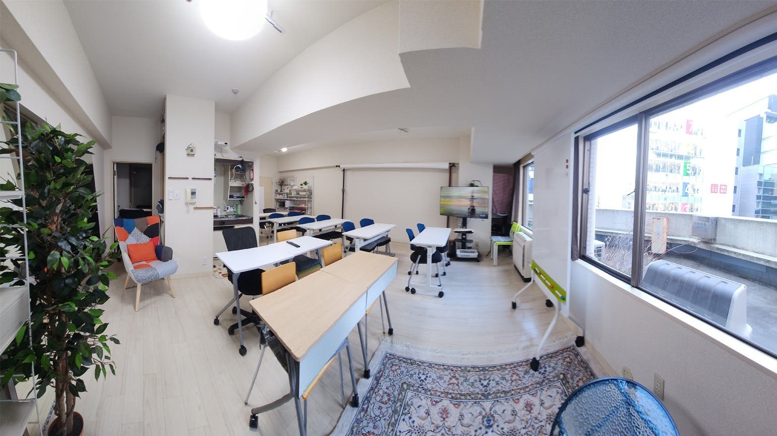 《吉祥寺駅スペース》【撮影設備充実】撮影会場/ダンス/130インチ大画面/セミナ/24時42の写真9