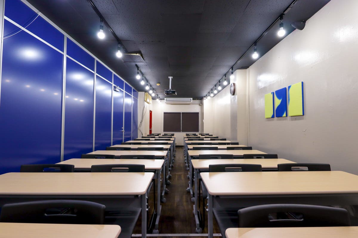 【池袋駅徒歩1分！池袋駅最近物件！36名】無線マイク・高性能プロジェクター・WiFi全て無料！ふれあい貸し会議室 池袋No103の写真3