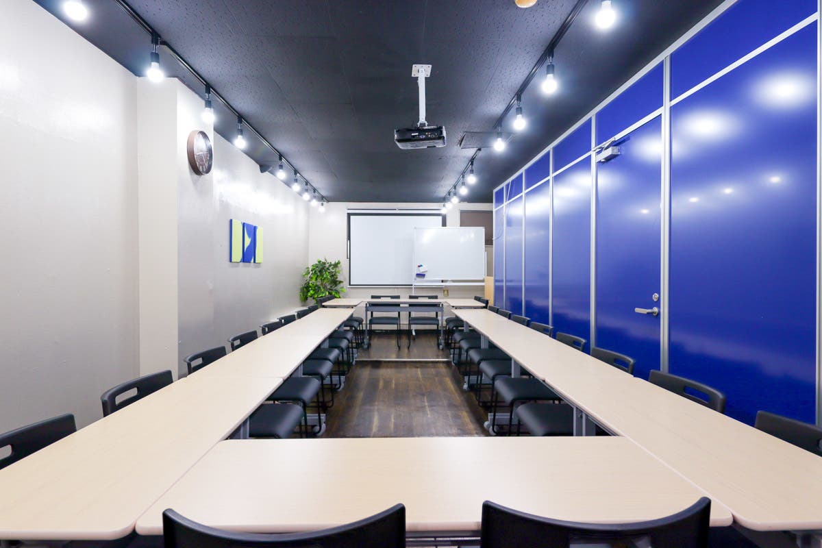 【池袋駅徒歩1分！池袋駅最近物件！36名】無線マイク・高性能プロジェクター・WiFi全て無料！ふれあい貸し会議室 池袋No103の写真11