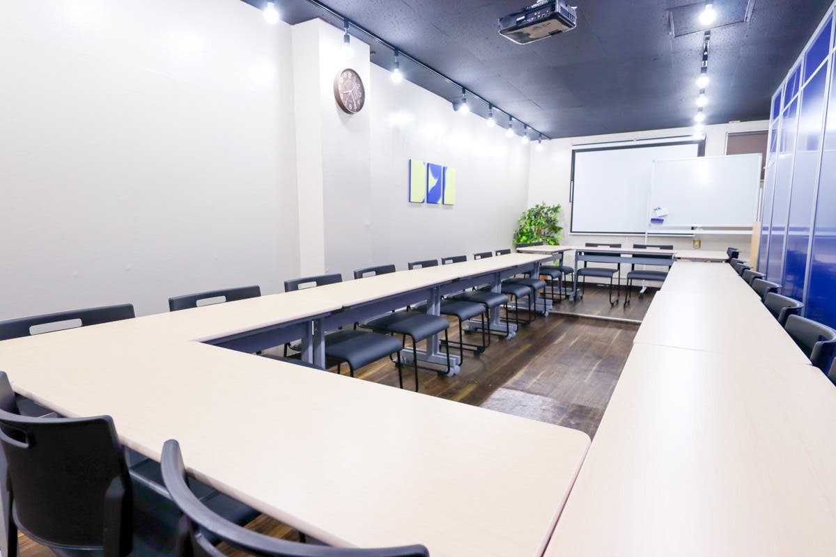 【池袋駅徒歩1分！池袋駅最近物件！36名】無線マイク・高性能プロジェクター・WiFi全て無料！ふれあい貸し会議室 池袋No103の写真12