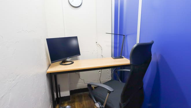 【池袋駅徒歩1分!池袋駅最近物件!1名利用可!】広い完全個室!モニター・WiFi全て無料!ふれあい貸し会議室 池袋No104の写真4