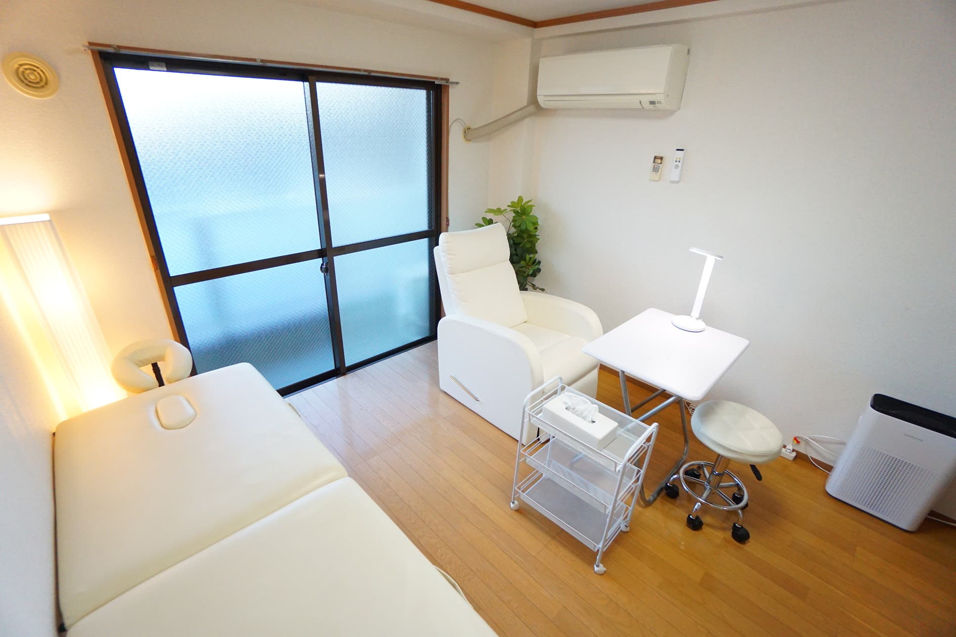 ＜日吉マルチスペース＞完全個室✨光回線Wi-Fi📶施術用ベッド/リクライニングチェア💆‍♀️💅サロン/整体/テレワークの写真2