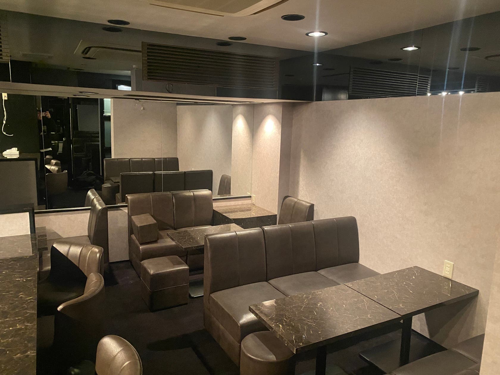 北新地のバー！！カラオケあり！の写真1