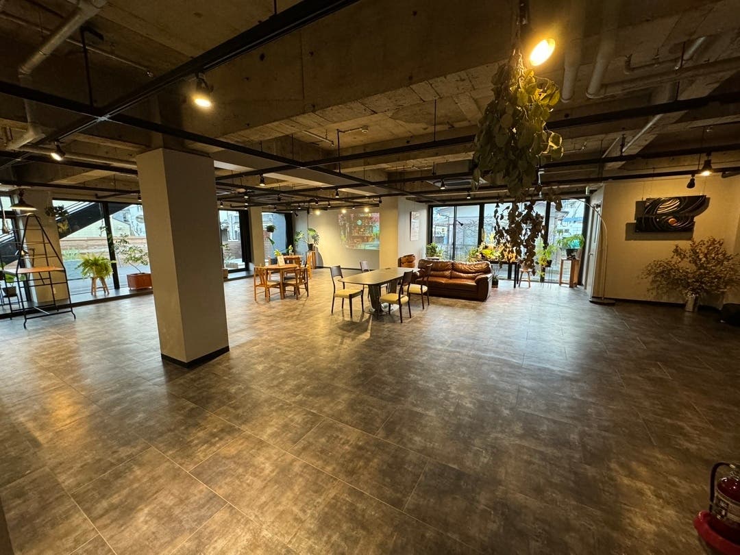 本厚木駅よりバスで10分　厚木国道412号線沿いの広いスタジオスペース、ジムスペースあり、ママ会もの写真10