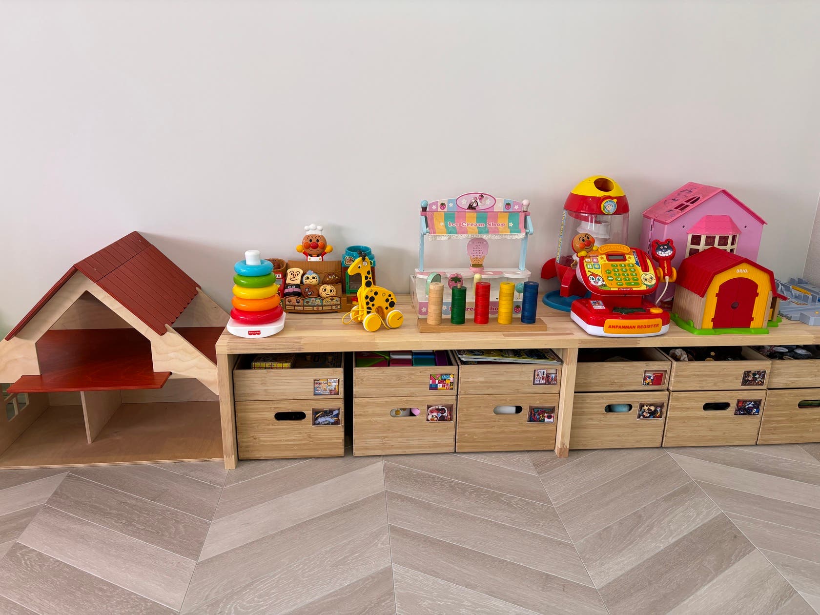 駐車場6台！ママ会、パーティ向け！子育てママが周りの目を気にせずこどもと一緒に非日常を味わえるラグジュアリーなお部屋の写真6