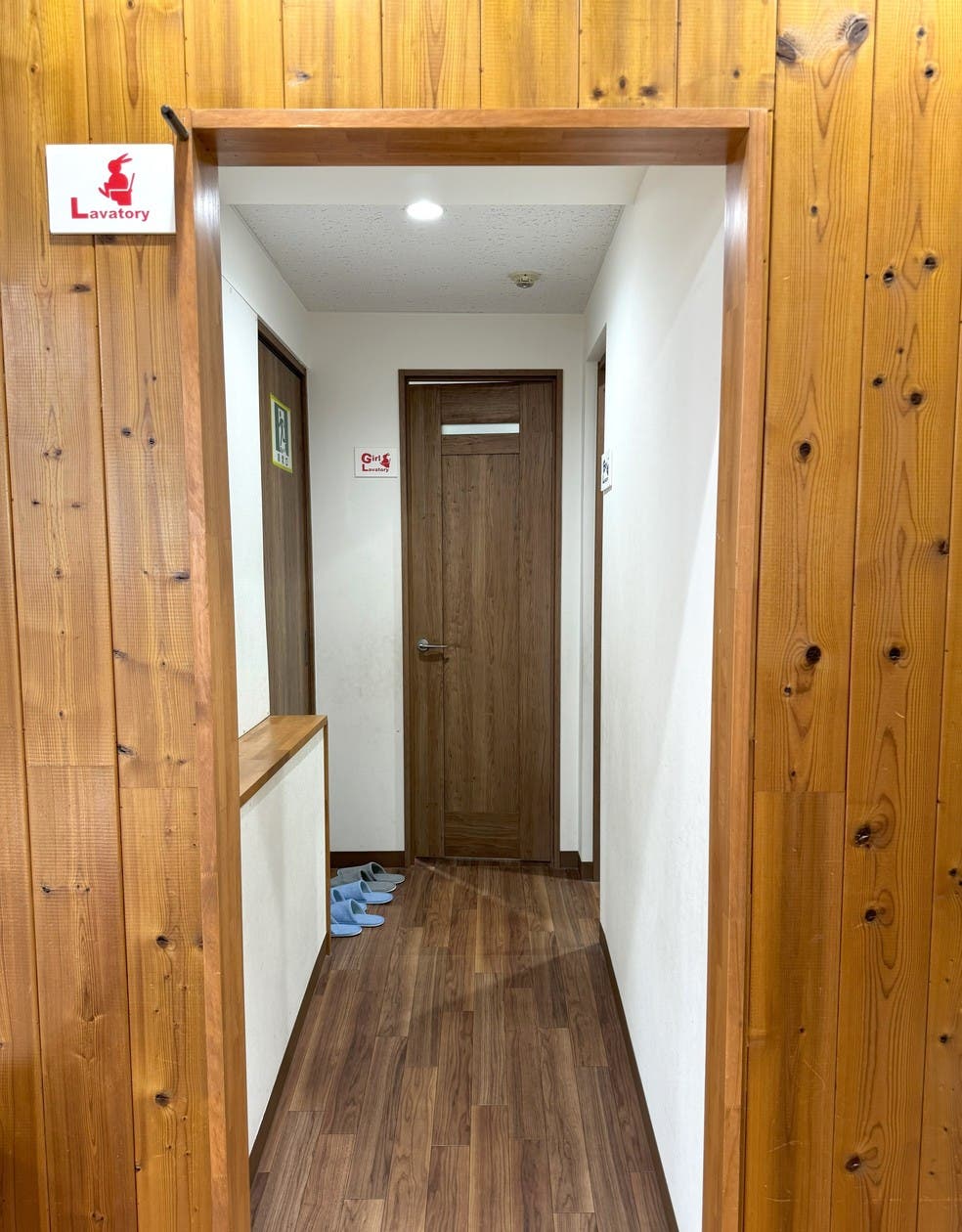 【恵比寿：ラウンジルーム】駅近好立地！お子様連れ大歓迎👌目的に合ったレイアウトで楽しむ✨パーティー/懇親会/ママ会にぴったり🎉の写真8