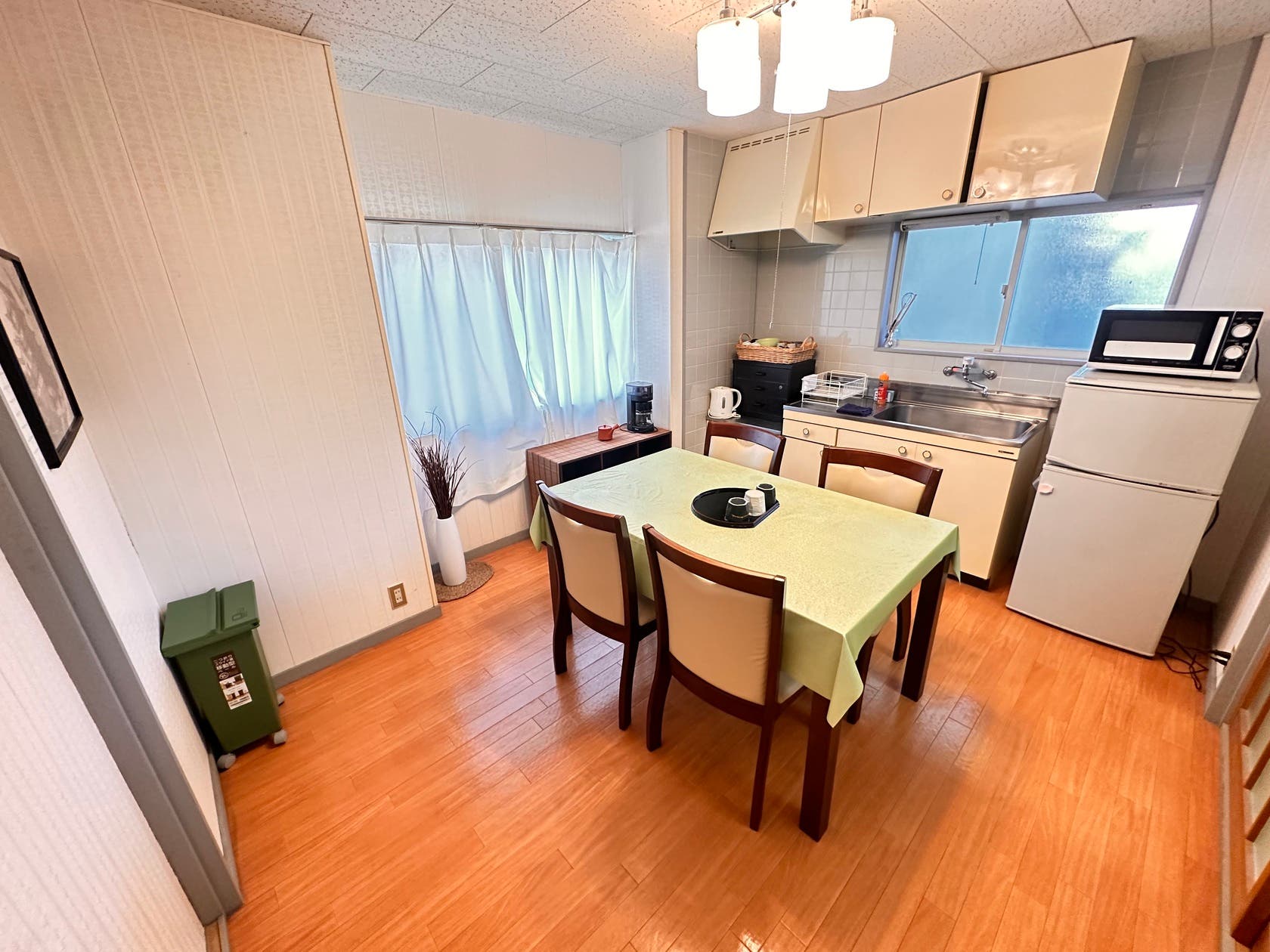 ２DK貸切。無料駐車場付き、無料Wi-Fi付き。撮影も出来ます。誕生会や女子会、テレワークにも。の写真12