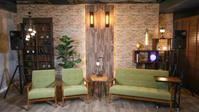 【水道橋駅東口徒歩3分】カメラ3台、その他機材が無料で使用可能!手ぶらで来てライブ配信が出来る、ライブ配信専用スタジオです。の写真1