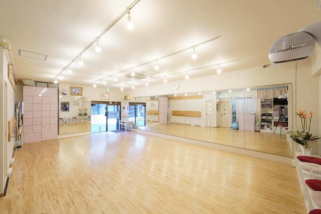 錦糸町駅4分🚆広々空間😆全身鏡あり🌟多種多様なレンタルスタジオ💃H&M DANCE錦糸町の写真1