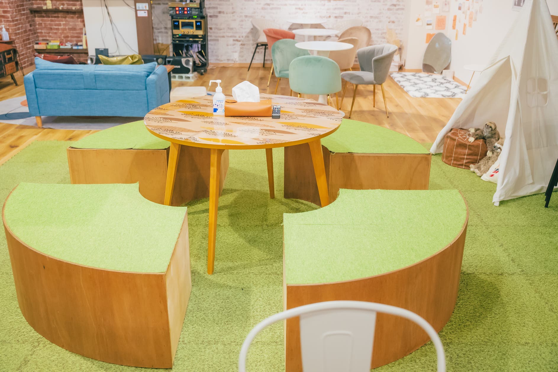 地域最大級の広さと圧倒的安さ！駅徒歩4分🚃75型TV📺カラオケ・各種ゲーム無料😲女子会・大人数パーティーに人気💓の写真7