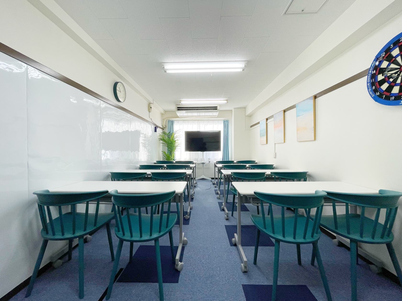 【駅徒歩1分】【光回線】～20名　会議、ボドゲ、オンライン、配信、ネイル、撮影★壁一面ホワイトボード　55インチモニタ-　の写真3