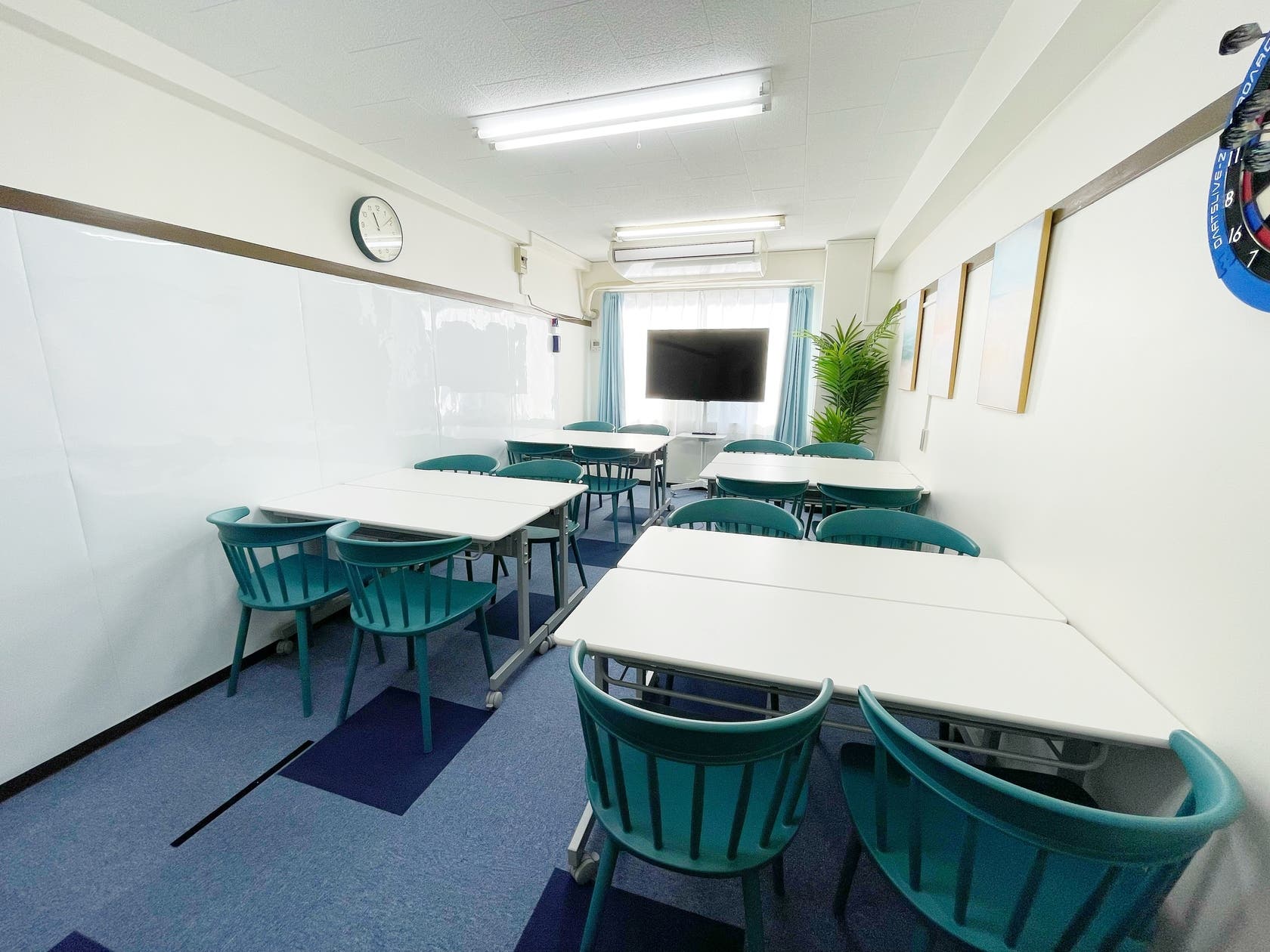 【駅徒歩1分】【光回線】～20名　会議、ボドゲ、オンライン、配信、ネイル、撮影★壁一面ホワイトボード　55インチモニタ-　の写真5