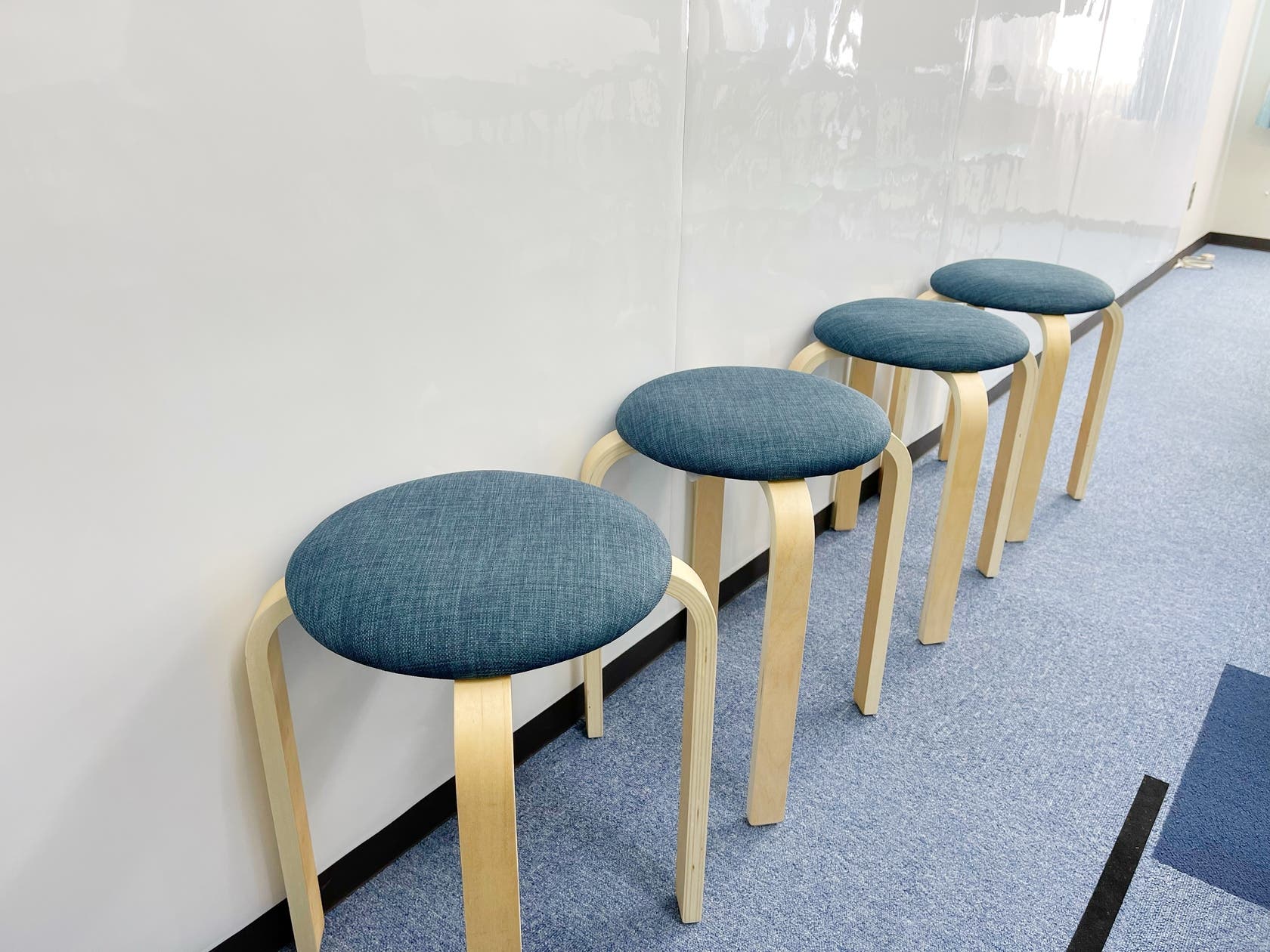 【駅徒歩1分】【光回線】～20名　会議、ボドゲ、オンライン、配信、ネイル、撮影★壁一面ホワイトボード　55インチモニタ-　の写真7