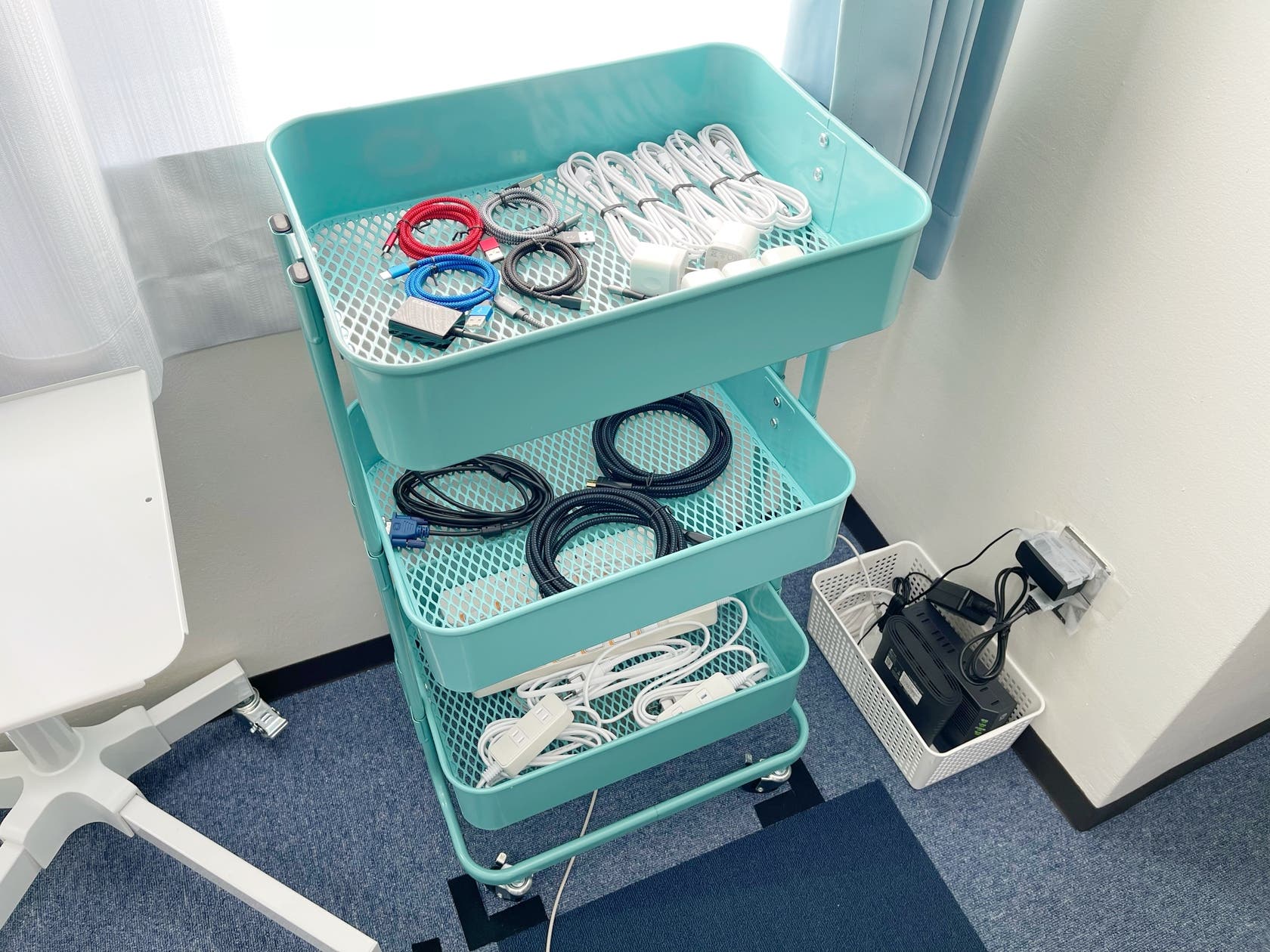 【駅徒歩1分】【光回線】～20名　会議、ボドゲ、オンライン、配信、ネイル、撮影★壁一面ホワイトボード　55インチモニタ-　の写真16