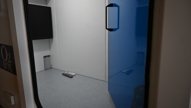 仕事の合間に酸素BOXで体力回復の写真3