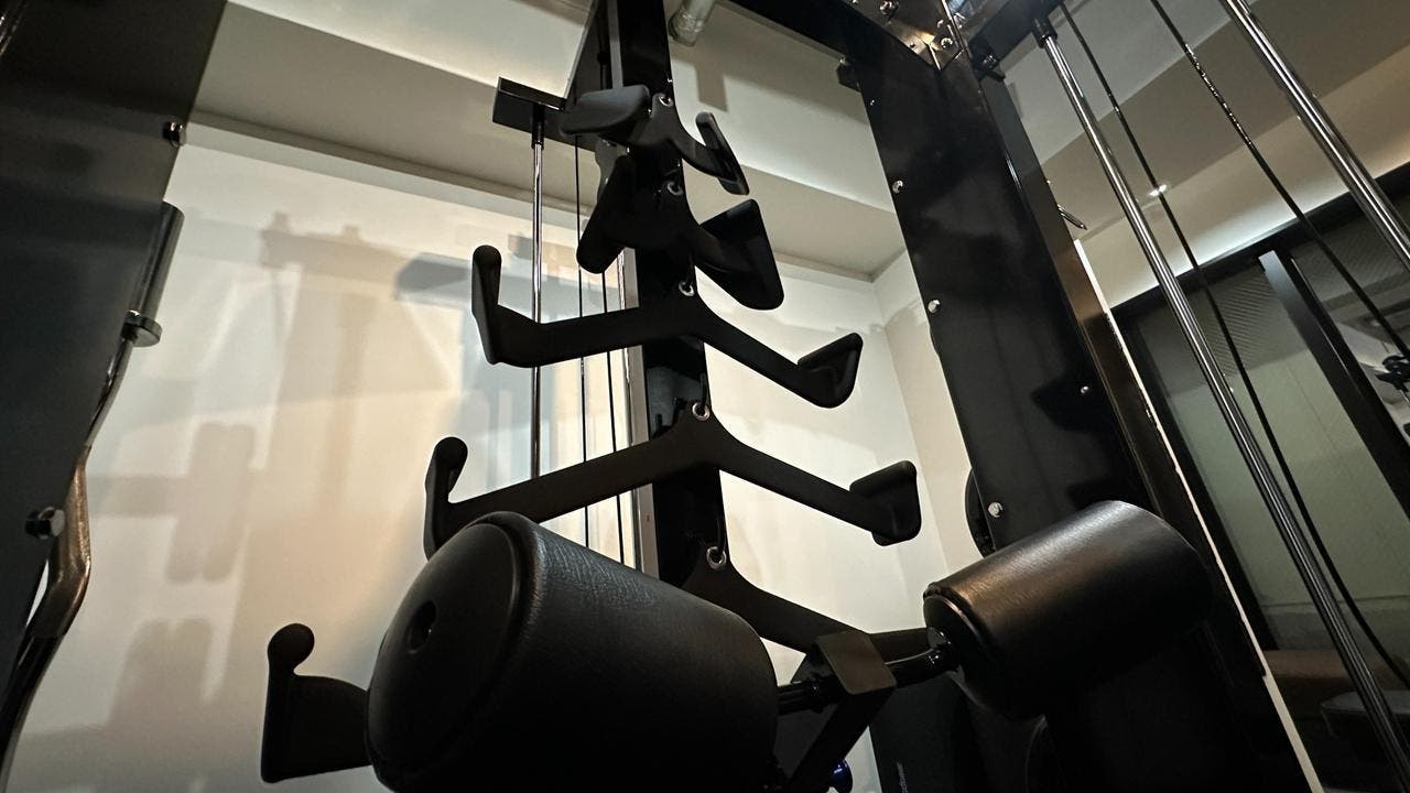 【堺筋本町駅1分】＃最安値級｜トレーニングに集中できるジム｜パーソナル利用や合トレに最適【手ぶらOK】の写真4