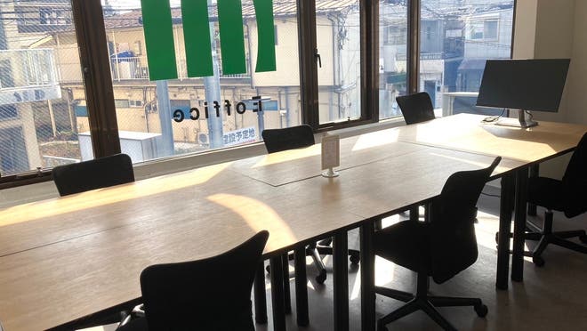 【1時間¥1980】下北沢駅徒歩3分!会議や撮影にぴったりな、自然光が気持ちいい完全個室(A-7)✨の写真2